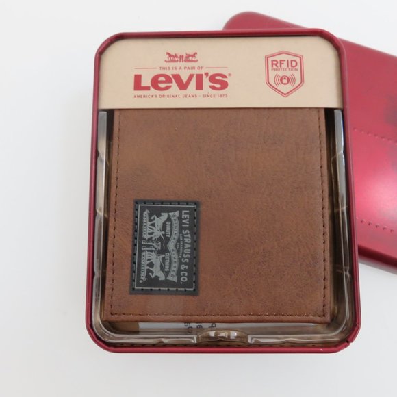 Levi's | Bags | L Levis Browntan Leather Wallet | Poshmark